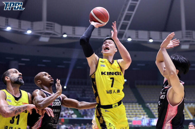 TPBL》林書豪23分率國王例行賽封王M1 高錦瑋末節拿26分功虧一簣 - 自由體育
