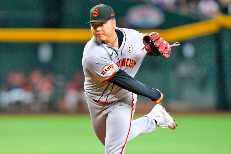 Kai-Wei Teng strikes out five in four innings against Diamondbacks ...