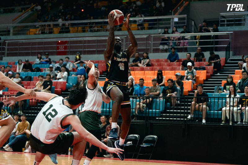 TPBL》林彥廷17分助國王逆轉雲豹 和高錦瑋對決竟被「丟香蕉皮」？ - 自由體育