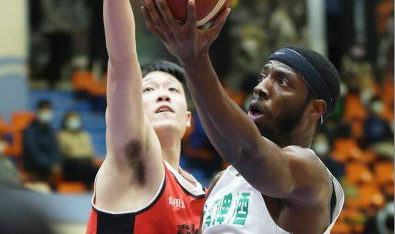 SBL》17連勝！台啤衛冕軍持續締造開季不敗紀錄 - 自由體育