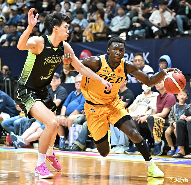 TPBL》阿巴西本季最佳20分率特攻贏球 夢想家前5戰吞4敗續居爐主 - 自由體育