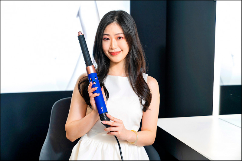 台灣首間Dyson體驗店開幕 Beauty Lab美髮專區手把手教學 - 自由電子報iStyle時尚美妝頻道