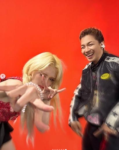 Somi全昭彌來台「茫了」畫面全洩！飯店內自拍辣秀身材還要「KISS 」 - 自由電子報iStyle時尚美妝頻道