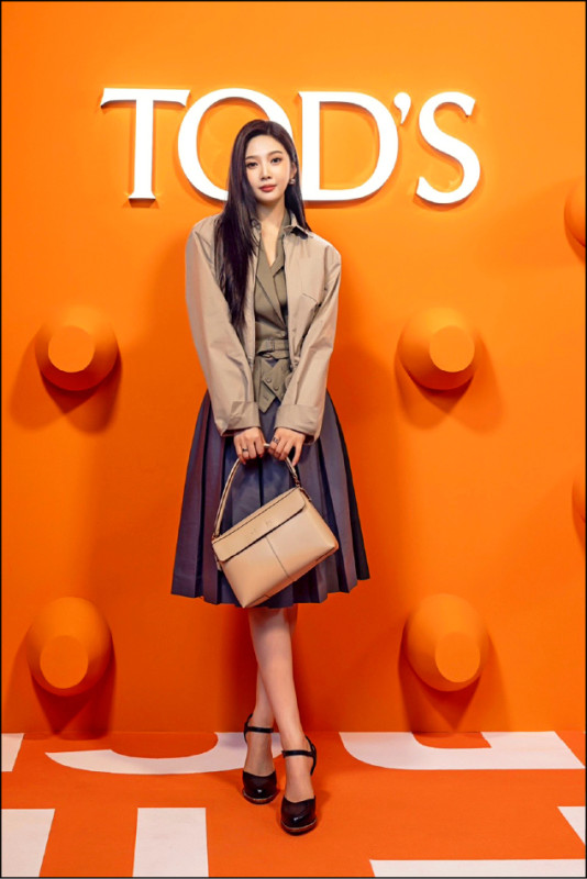 TOD’S頌揚義式工藝美學！跟隨攝影鬼才視角 演繹經典鞋包製程工序 - 自由電子報iStyle時尚美妝頻道