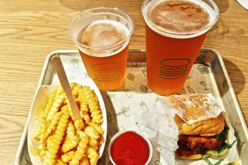 紐約地途》速食漢堡大戰：Shake Shack vs In－N－Out - 自由評論網